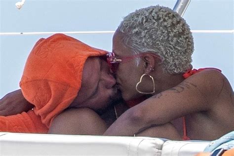 Doja Cat And Jcyrus Share Kisses On Yacht In Mexico