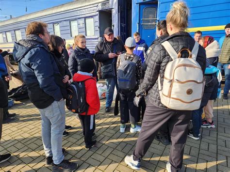 На Львівщину евакуювали 5 дітей з Запорізької області