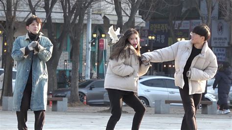 비둘기 습격 ㅋㅋㅋ Youtube
