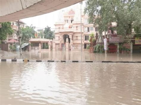 यमुना में आए उफान के कारण डूबे दिल्ली के कई इलाके ड्रोन ने कैद की जल