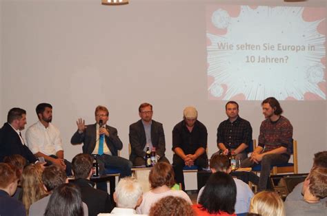 Bilder zur politischen Diskussionsrunde Hä Wählen Ja aber wen