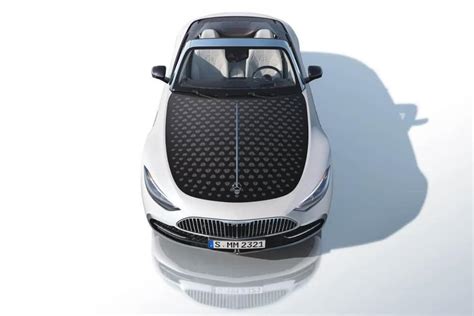 진짜로 이 차가 나올 줄이야 브랜드 최초 스포츠카 출시에 팬들 환호 그 가격은