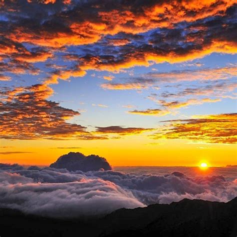 Haleakala Sunrise And Bike Tour Maui Sunrise Volcano Bike Tour
