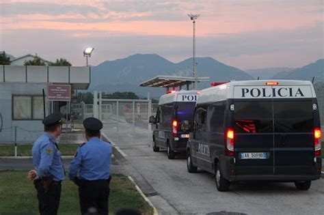 Aksion I Gjerë Në Rinas Lëshohen Masa Arresti Për 8 Efektivë Policie