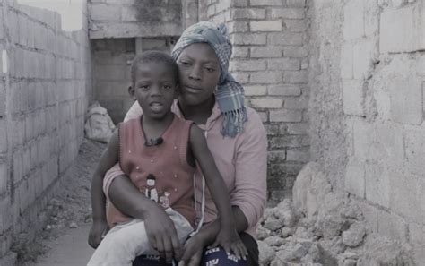 En Haïti Les Orphelinats Accueillent Des Orphelins Dont Les