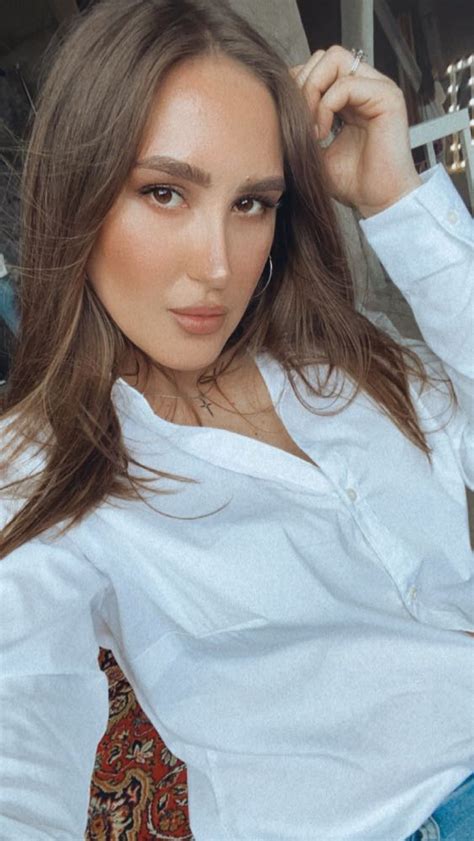 Blum Christina Hipolink