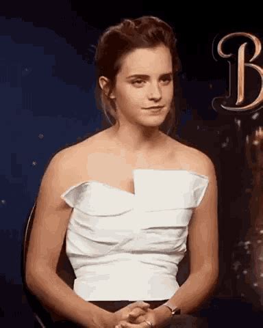 Emma Watson Gifs Gifdb Com