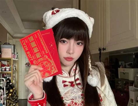 【英雄联盟】职业选手疑似pc被禁赛，周淑怡躺枪被嘲讽物以类聚 3楼猫