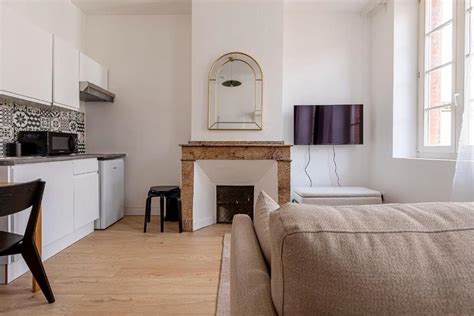Luminous Cocoon In Toulouse Toulouse Updated Prices 2025