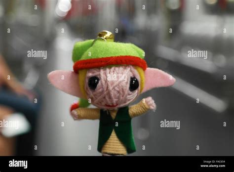 Pixie Ohren Fotos Und Bildmaterial In Hoher Auflösung Alamy