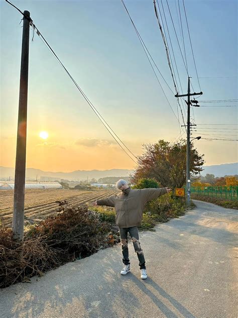 221029 Yangyang Instagram And Weibo Update R Nct
