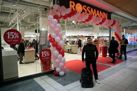 Rossmann Suiza Apertura De La Primera Sucursal