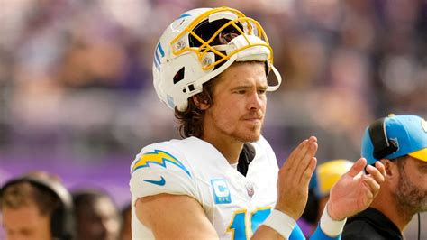 Nfl Round Up Los Angeles Chargers Edge Winless Minnesota Vikings As