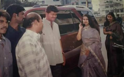 Vijays Love Story When Thalapathy Fell For His Fan Sangeetha And