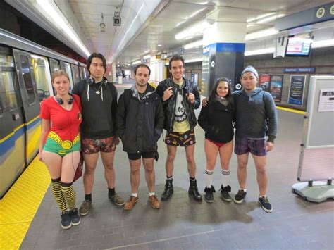 No Pants Skytrain Ride In Vancouver Shocks Amuses Photos Huffpost