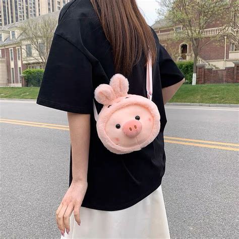 小猪脸包包小猪包包小猪大山谷图库