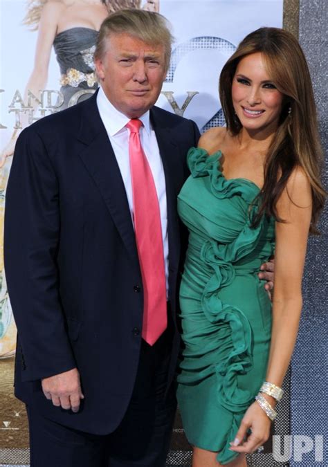 Photo Donald And Melania Trump Arrive At The Sex And The City 2 Premiere At Radio City Music