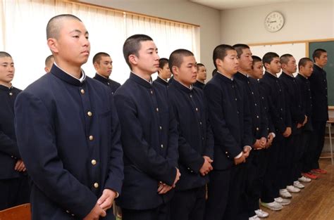 報徳学園がセンバツ壮行会 間木歩主将「全国制覇を胸に一戦必勝」応援歌で全校生徒が激励 西宮47news（よんななニュース）