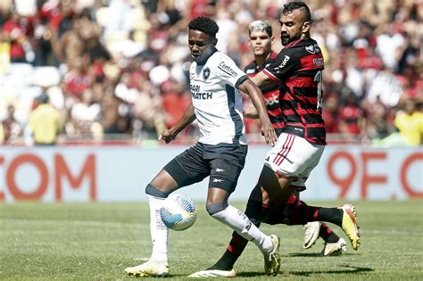 Fabrício Bruno Aponta Vacilo Do Flamengo E Diz Que Sofreu Falta Em Gol