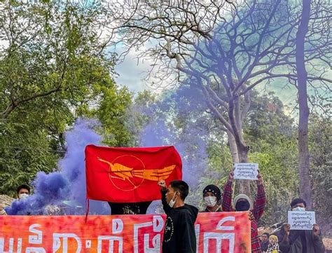 မုံရွာတွင် ဖက်ဆစ်ယန္တရားကို ဖြိုဖျက် ပြည်သူ့ယန္တရားကို တည်ဆောက