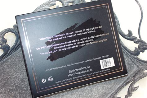 Violet Voss Holy Grail Eyeshadow Palette Review Eline Blaise