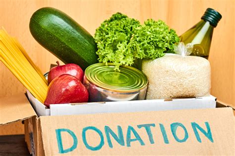 다양한 음식 야채 과일 시리얼 오일 및 통조림 식품으로 기부판 상자 자선 또는 배달 개념 Charity Benefit에 대한 스톡 사진 및 기타 이미지 Istock