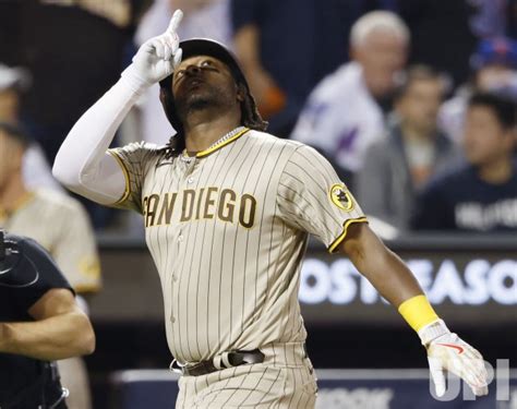 Photo Padres Against Mets Wild Card Baseball In New York