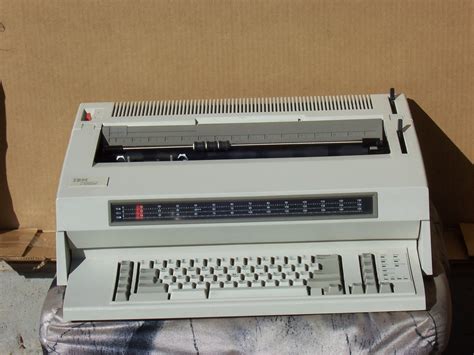 Ibm Wheelwriter 15 By Lexmark Electronic Typewriter Imagine41