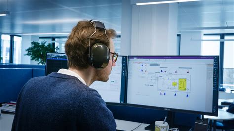 Softwareentwickler M W D Python Für Testautomatisierung Im Bereich Drohnenabwehr Rohde And Schwarz
