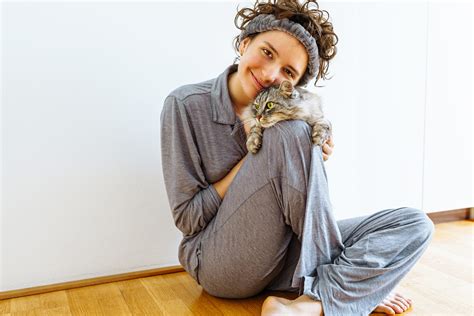 20 Tips For Bonding With Your Maine Coon Cat Maine Coon Kingdom