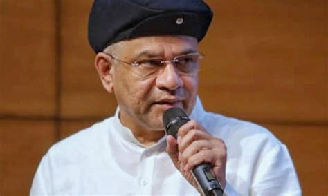 Indias First Semiconductor Chip To Launch In 2025 Minister Vaishnaw