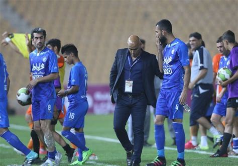 خوش و بش خلعتبری و منصوریان و تقدیر از دو پیشکسوت و پزشکان حضور مربیان