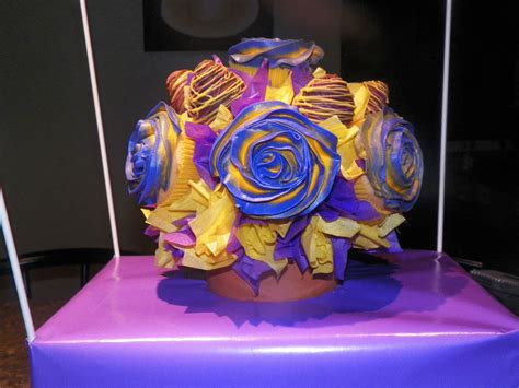 Lakers Inspired Cupcake Bouquet
