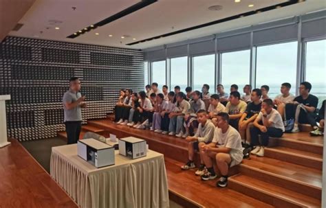 博览科学知识 点亮科技梦想——鄂尔多斯市教育体育局开展暑期“行走的思政课” 鄂尔多斯教育在线
