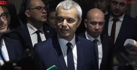 ПИК Tv Костадинов ПП са стриптизьорки мажоретки кючекчийки на банкета на Пеевски