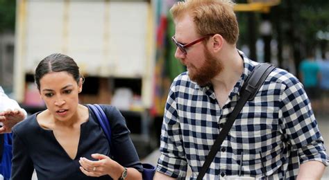 Is Alexandria Ocasio Cortez Married All About Her Personal Life