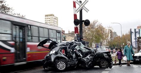 Accidente Fatal En Las Vías Del San Martín Dos Muertos Por Cruzar La