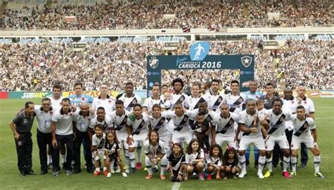 AQUI VASCO VASC O BICAMPE O ESTADUAL E PELA 6 VEZ CAMPE O INVICTO