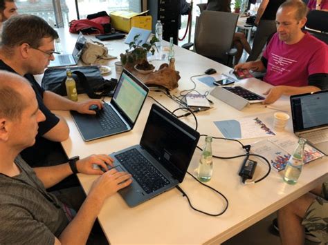 Team Homomorphic Blockchain Blockchained Mobility Hackathon Datarella