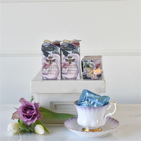 Milk Chocolate And Almond Honey Bee Wedgewood