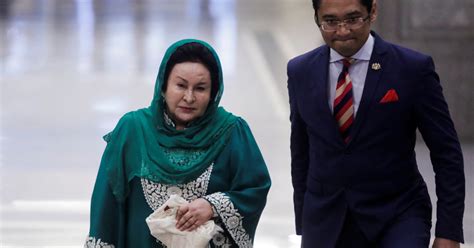 Malaysian Court Acquits Najibs Wife Rosmah Of Money Laundering And Tax
