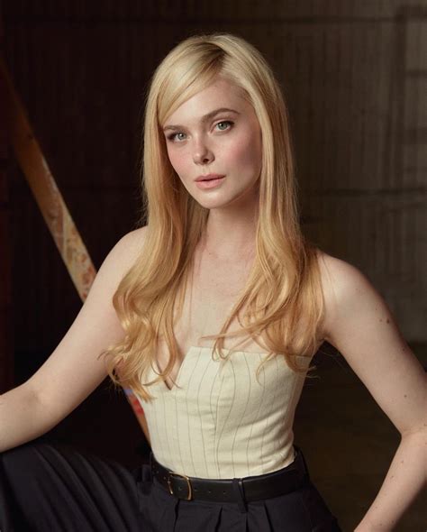 Elle Fanning R Celeb Blondes