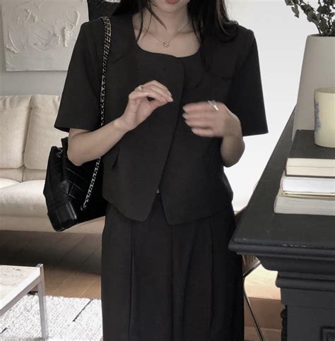 마이아르무아 오버클래식 스퀘어 하프 자켓 스퀘어넥 크롭 반팔 여성 여름자켓 위시버킷