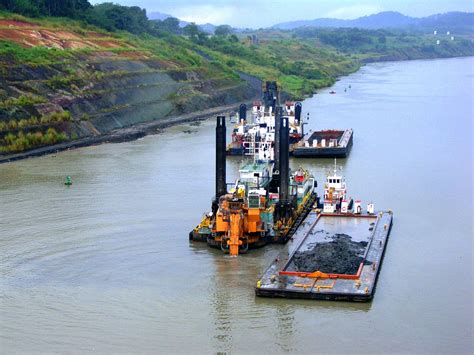 Panama Canal Locks Shipping History Britannica