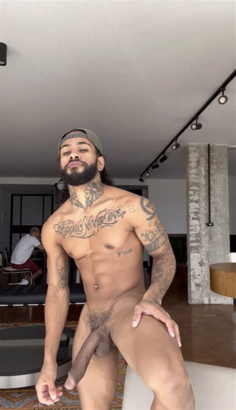 Andy Rodrigues Photo 18