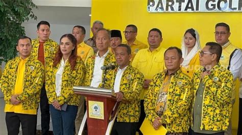 Tunjuk Muhammad Sarmuji Hingga Puteri Komarudin Susunan Pengurus Baru