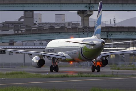 エアプサン Airbus A321 Hl7210 福岡空港 航空フォト By てくろくさん 撮影2024年08月27日