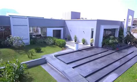 About Us Story About Eluminous Technologies