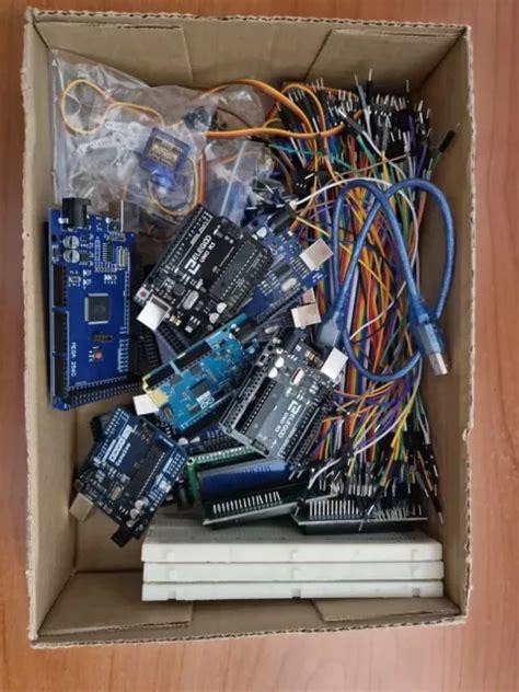 Kit Completo Per Arduino Uno R3 Breadboard Più Scheda Arduino Compatibile Eur 200 00 Picclick It