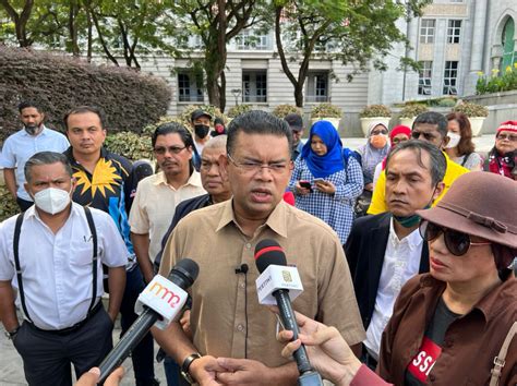 Datuk Lokman Noor Adam Yang Mengetuai Pasukan Penyokong Datuk Seri